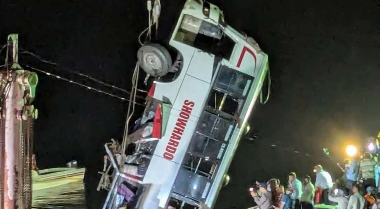 Padma bus sinking death toll rises to 26
